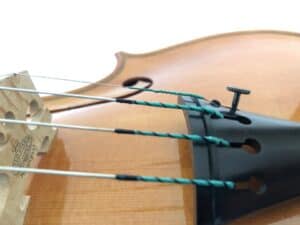Where are Violin Strings Attached? (With Pictures) – Violin Trend